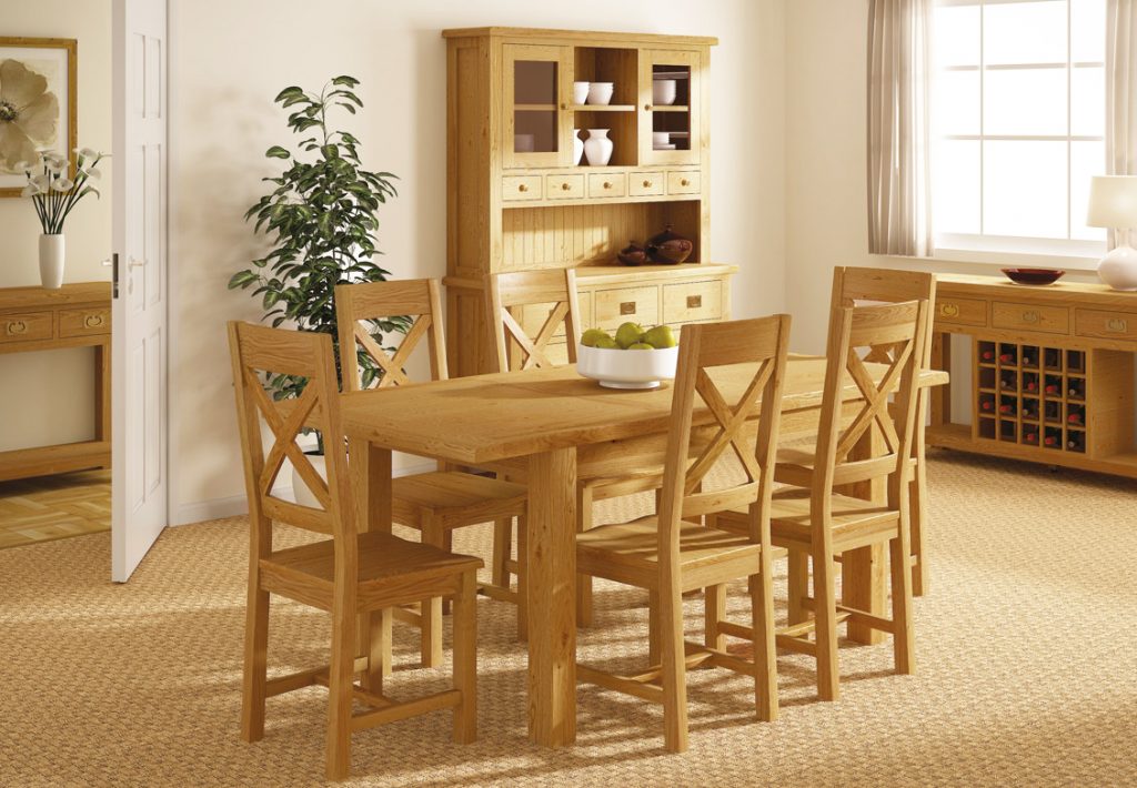 Three Good Reasons to Choose Oak Furniture to Beautify Your House