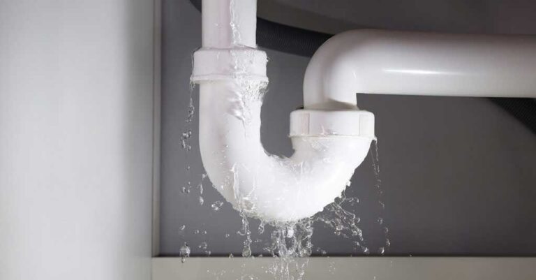 Paint Bubbles on Wall, 5 Most Common Causes And How to Fix It